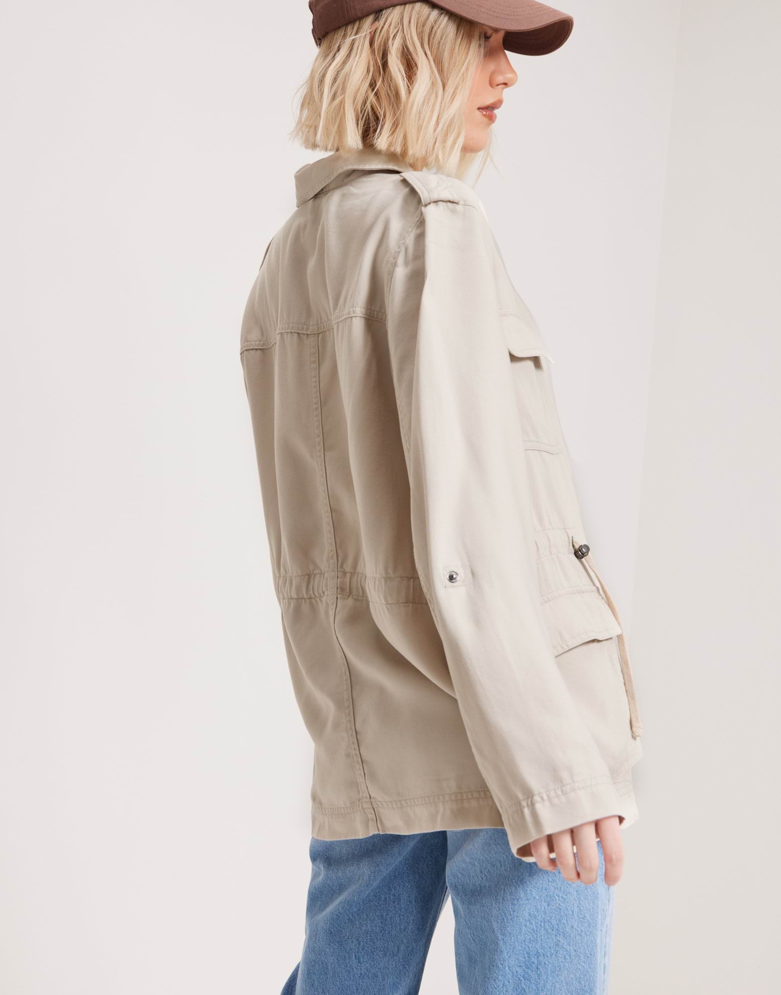 Osta Only ONLKENYA LIFE UTILITY JACKET CC OTW - Silver Lining | Nelly.com