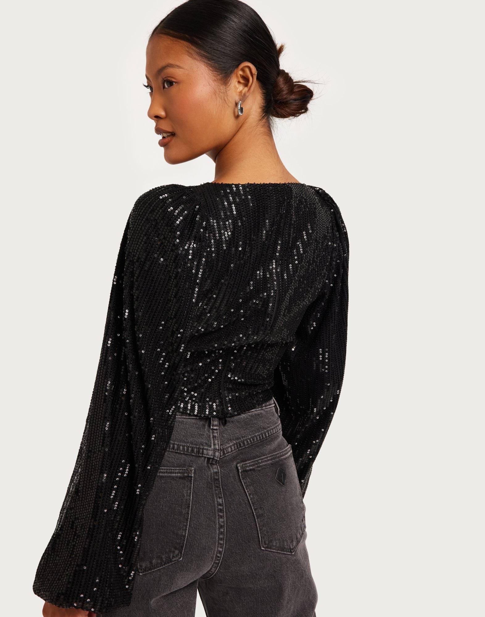 Köp Nelly Sparkle Heart Shaped Top - Black | Nelly.com