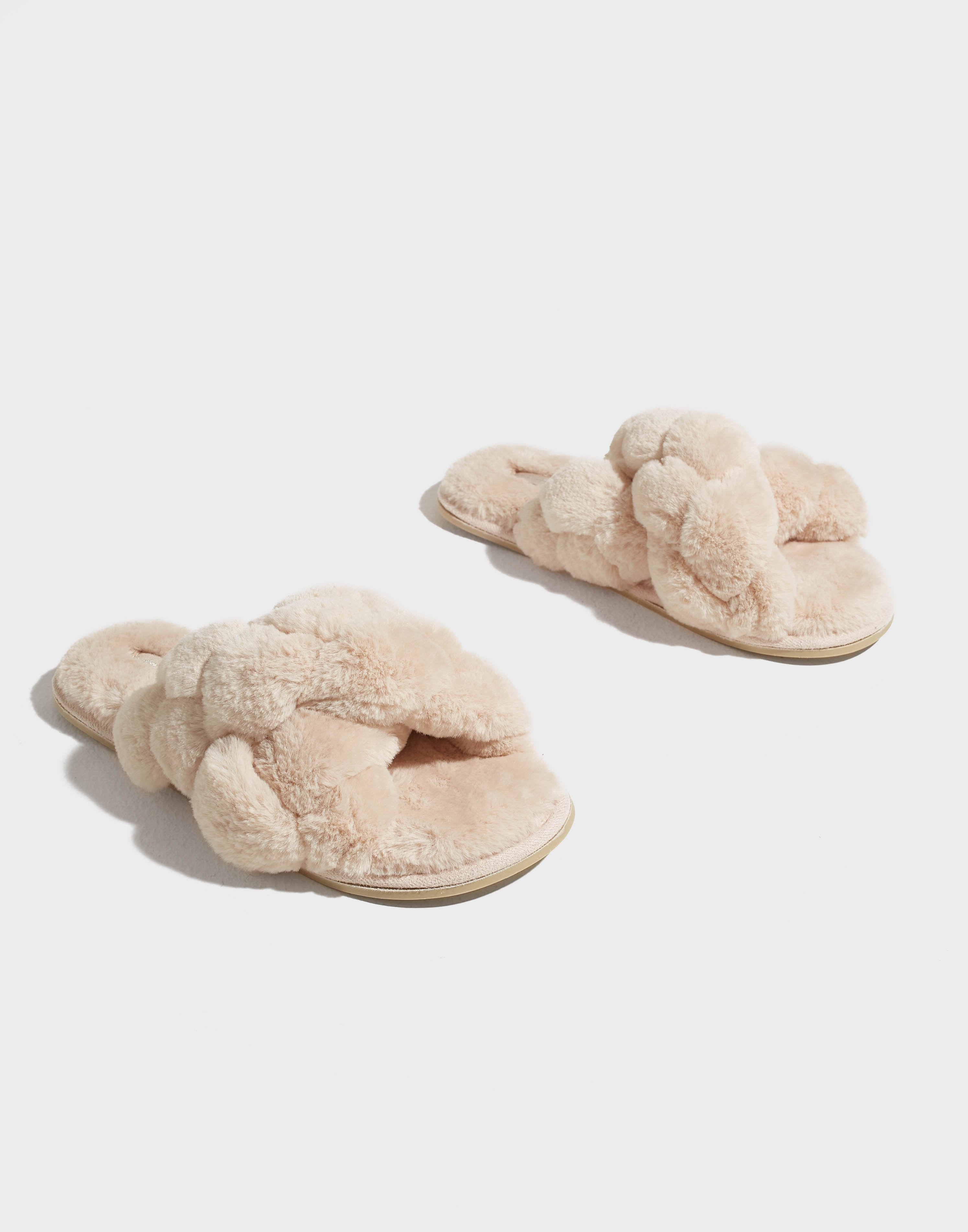 Buy Hunkemöller Willow Braided Fur Slipper - Pristine | Nelly.com
