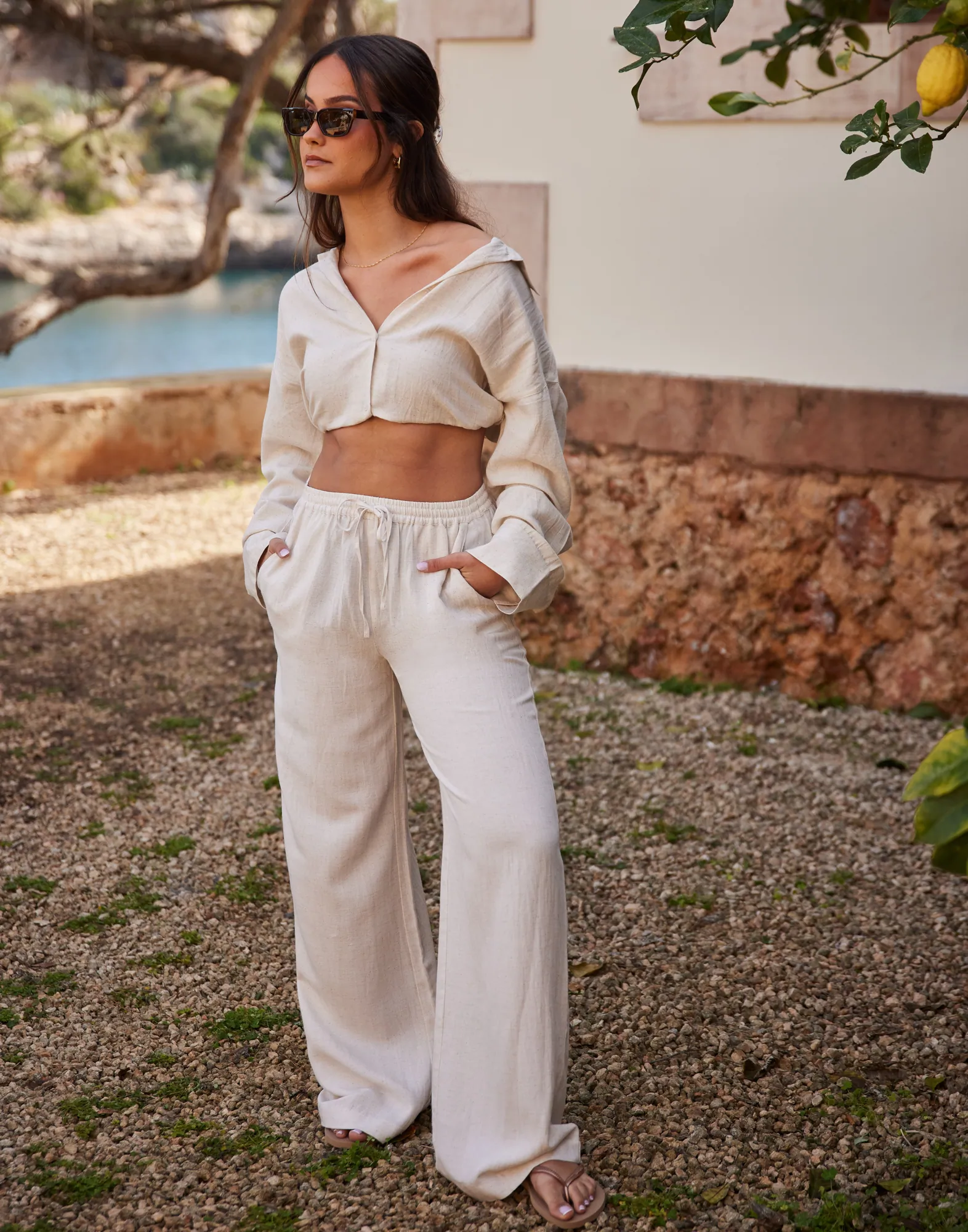 Köp Nelly Flowy Drawstring Linen Pants - Beige | Nelly.com