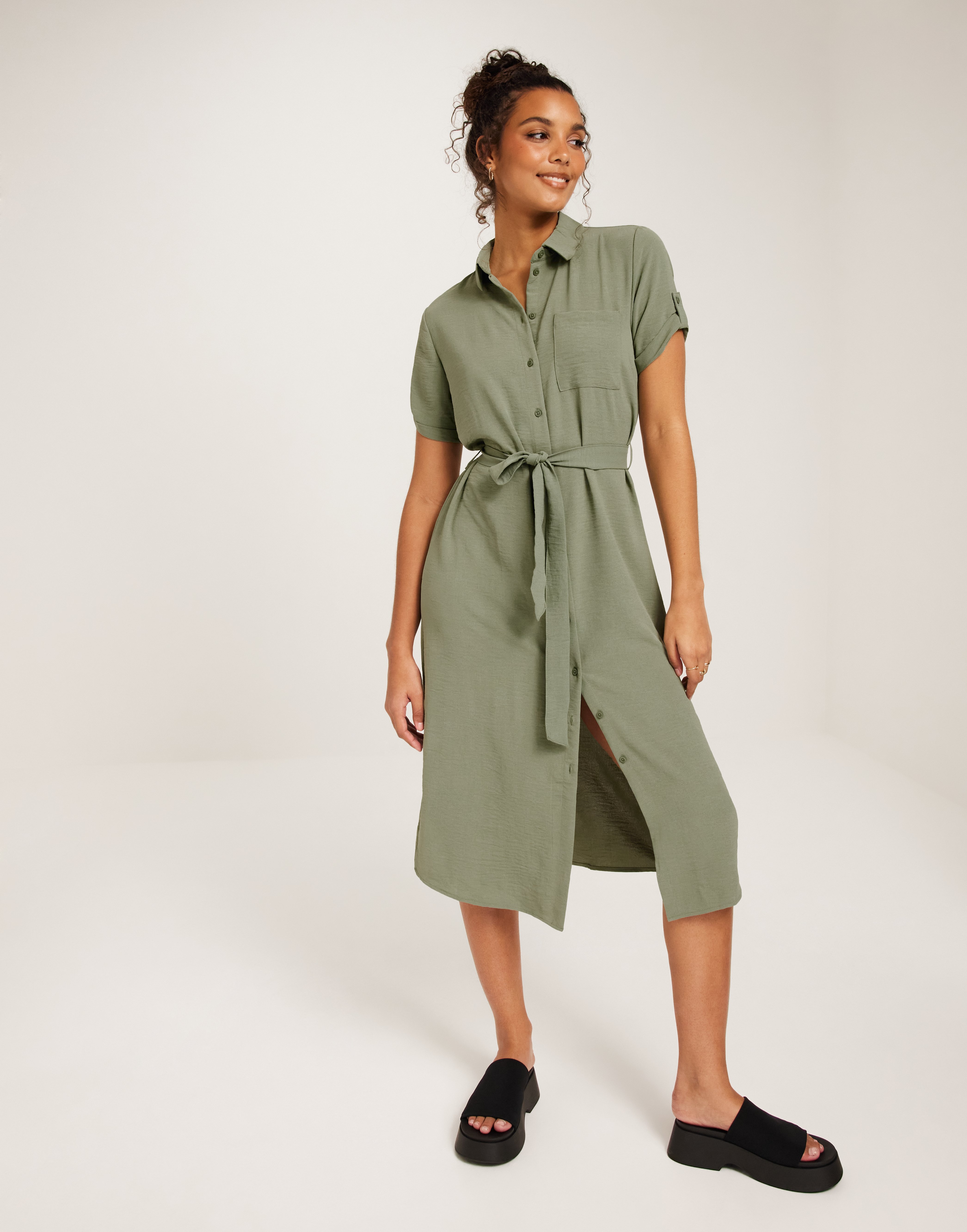 Köp JDY JDYLION MIDI S/S SHIRT DRESS WVN - Sea Spray | Nelly.com