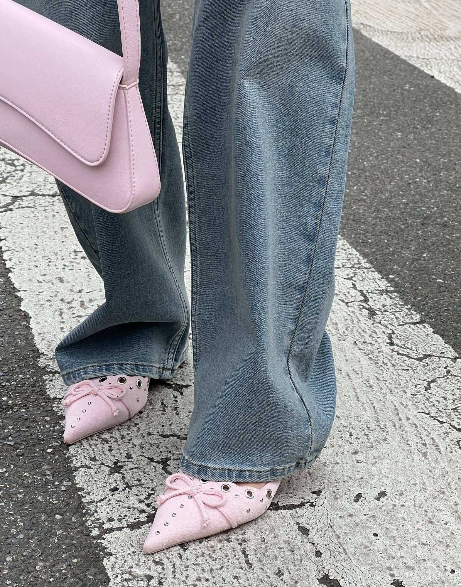 Köp Nelly Low Pointy Suede Heel - Pink | Nelly.com