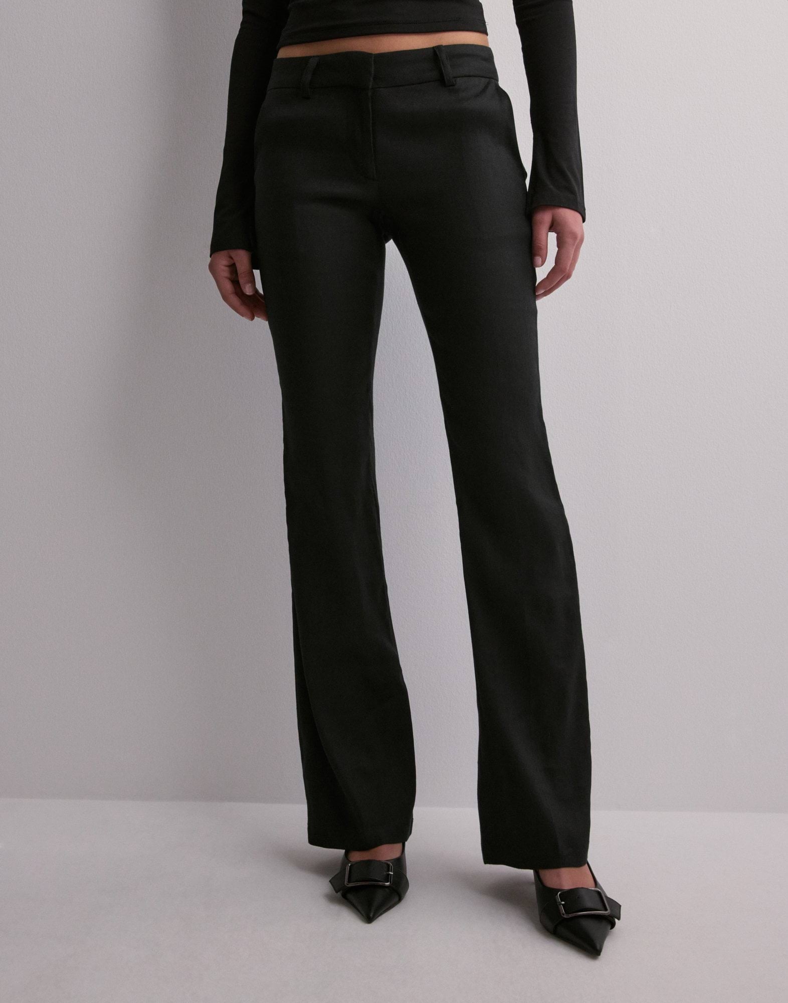 Buy Nelly Low Waist Linen Flare Pants - Black | Nelly.com