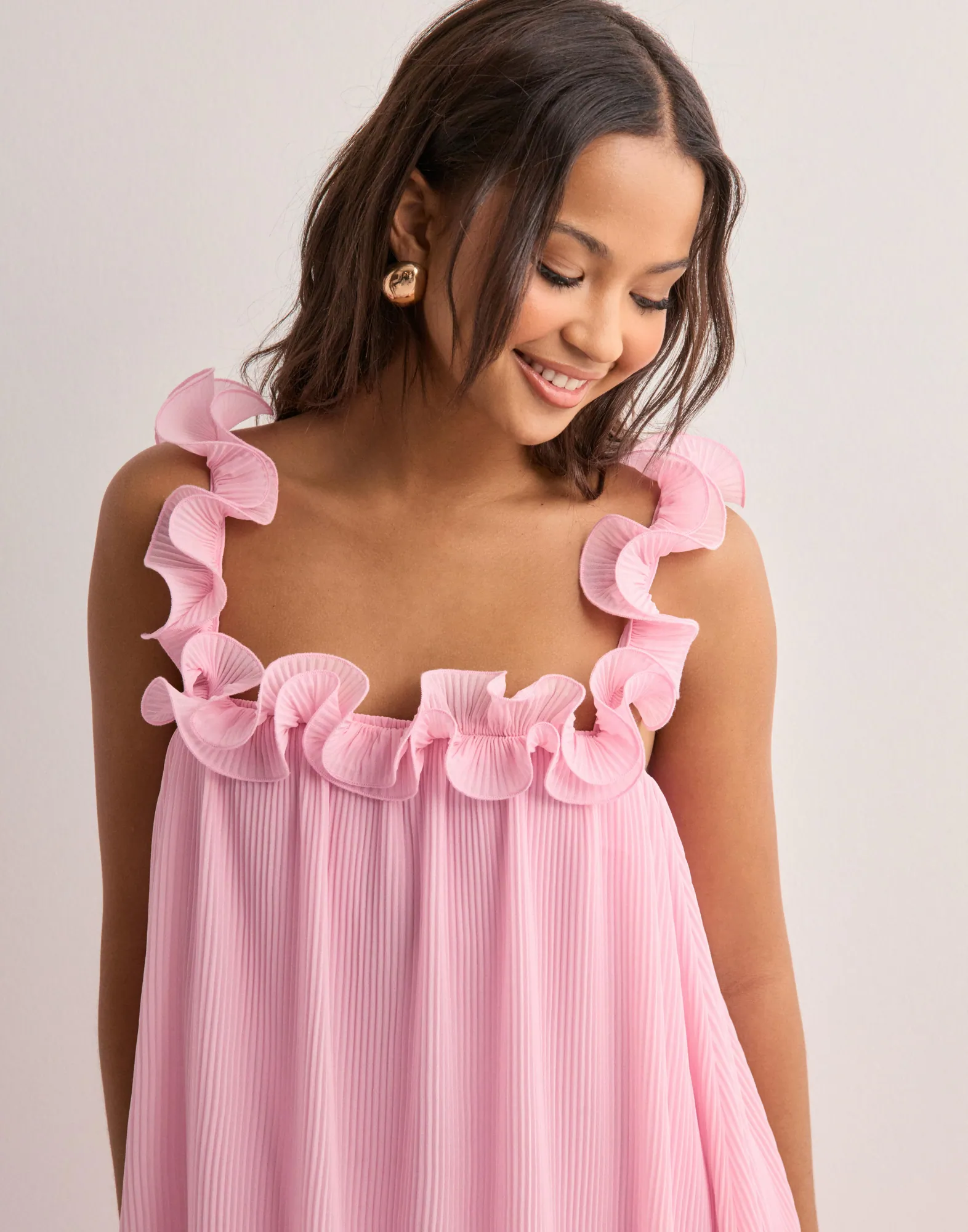 Buy Nelly Flouncy Maxi Dress - Pink | Nelly.com