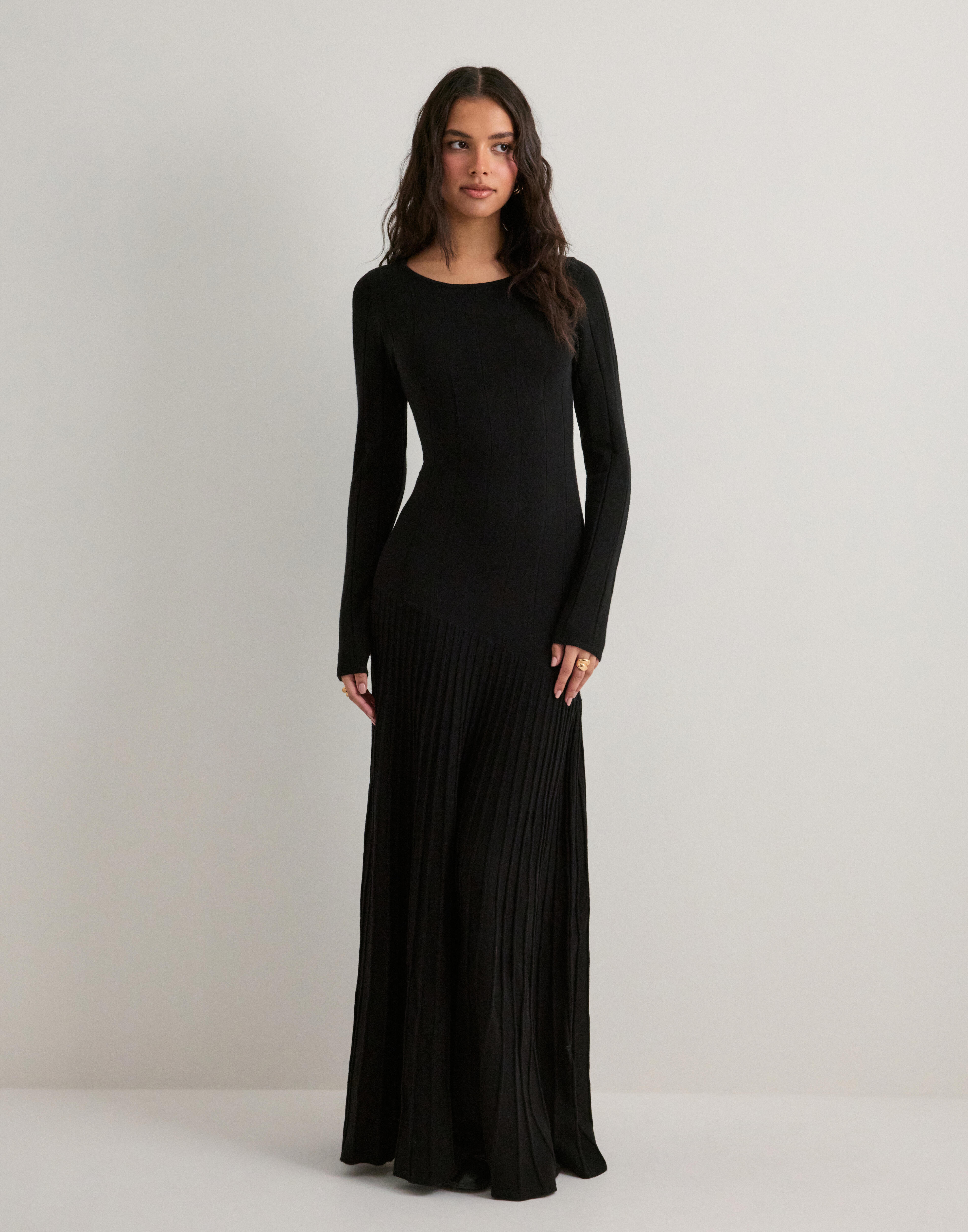 Kjøp Neo Noir Sage Knit Dress - Black | Nelly.com