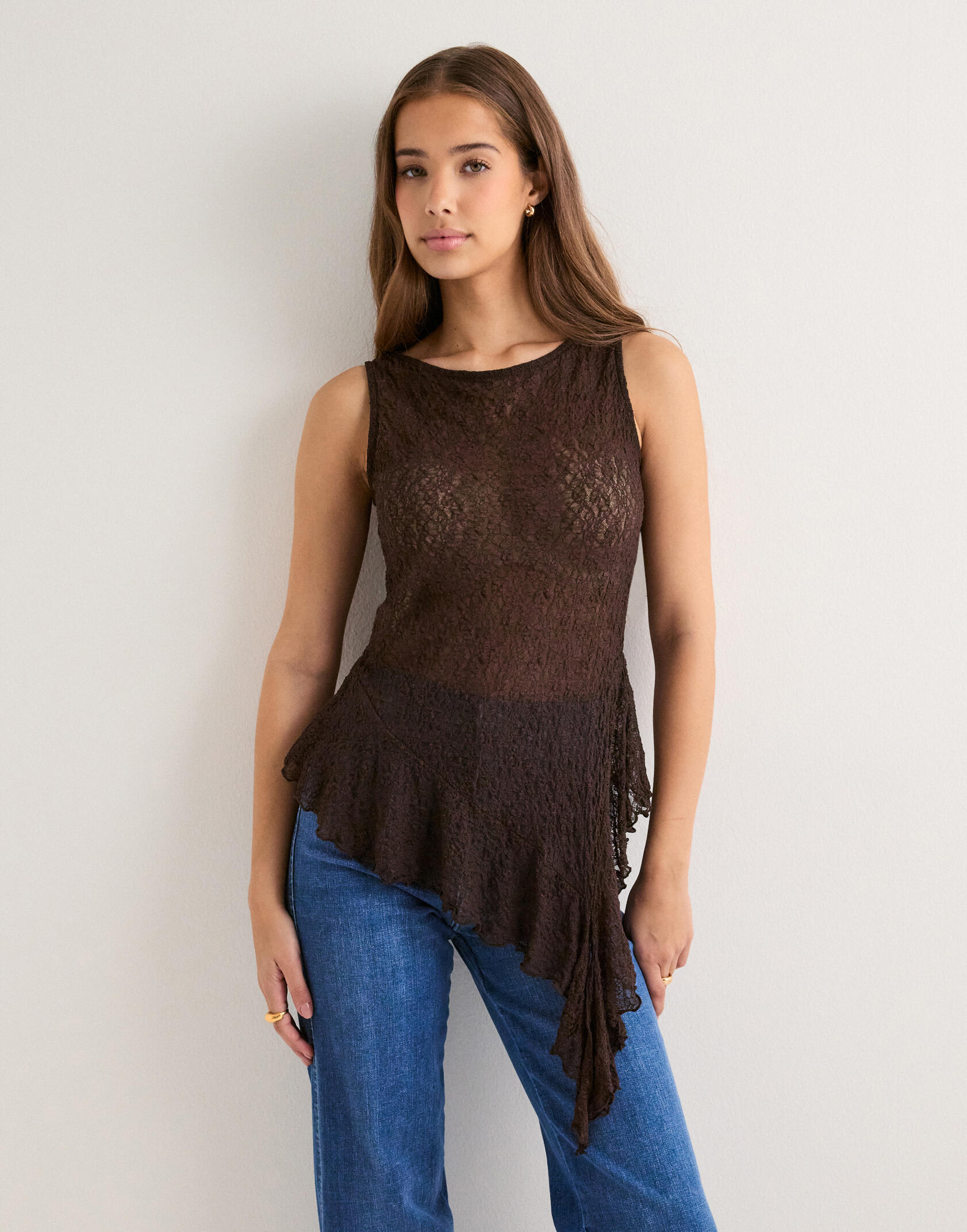 Buy Gina Tricot Asymmetric lace top - Chocolate Plum | Nelly.com