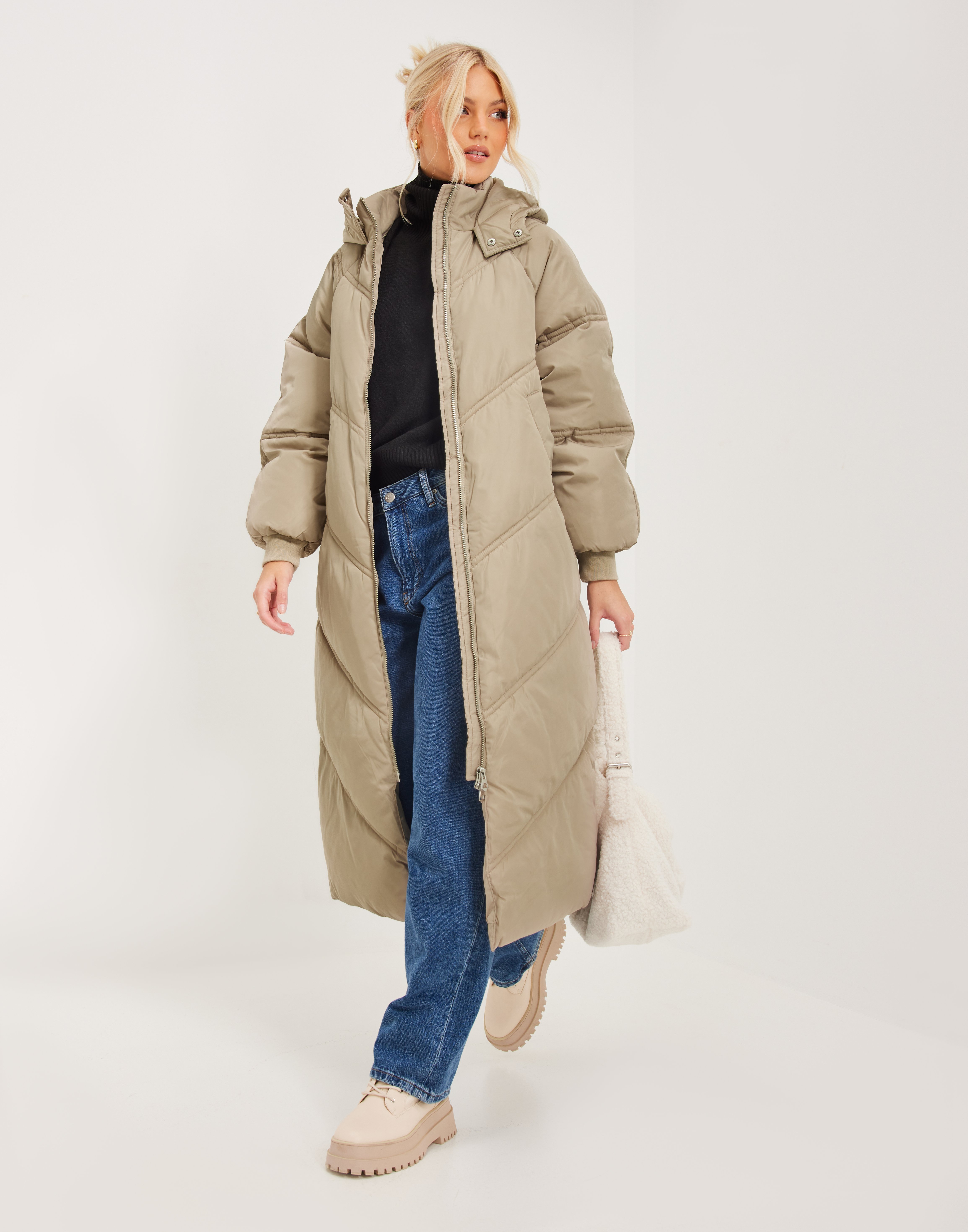 Köp Pieces PCFELICITY LONG PUFFER JACKET - Silver Mink | Nelly.com