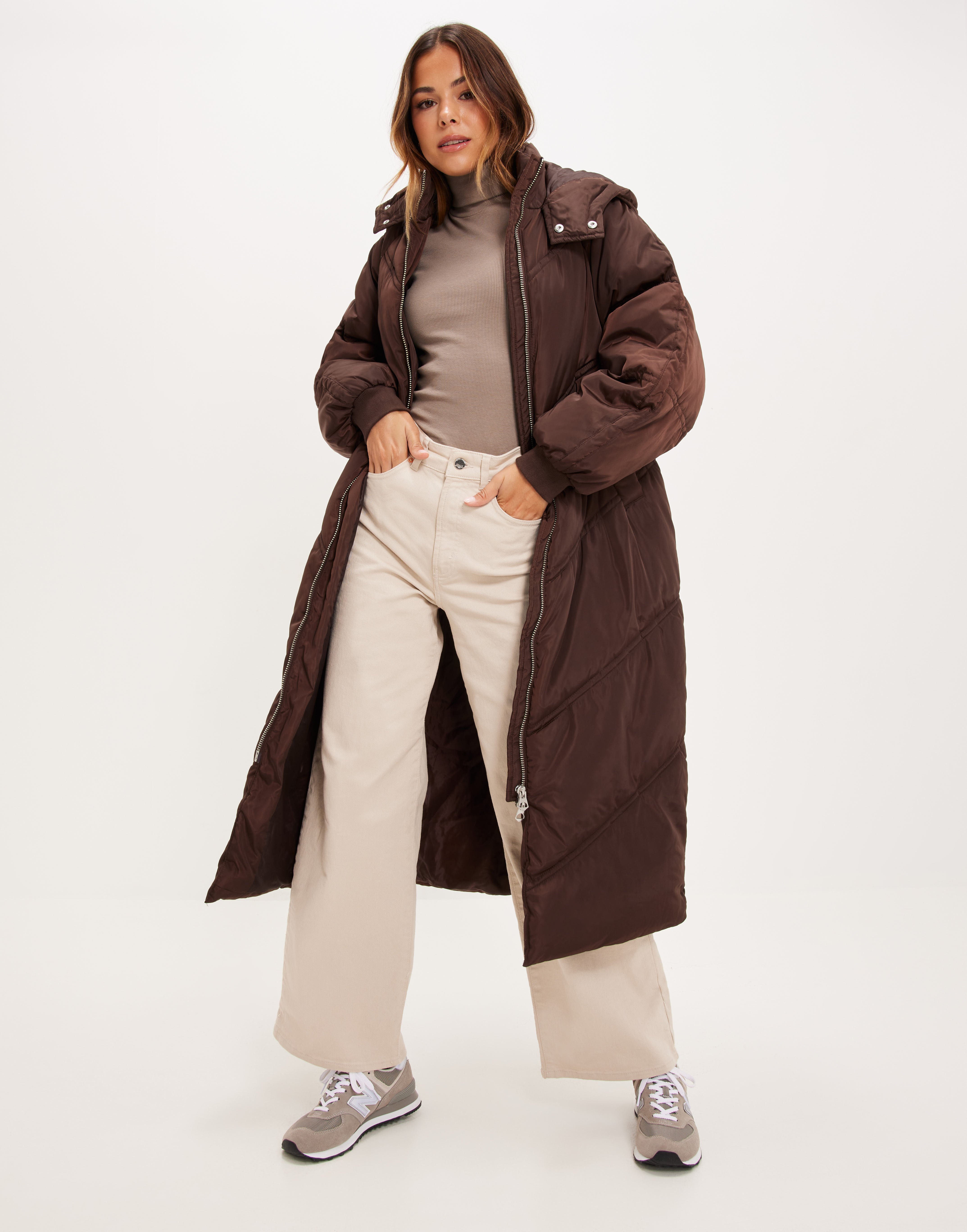 Osta Pieces PCFELICITY LONG PUFFER JACKET - Chicory Coffee | Nelly.com